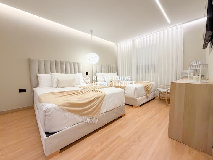Lujosa Habitacion En El Poblado - Medellín