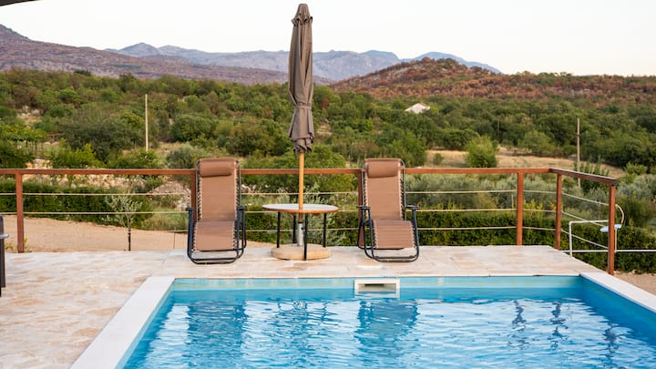 "New" Old House Piperi 1856 With Pool - Podgorica