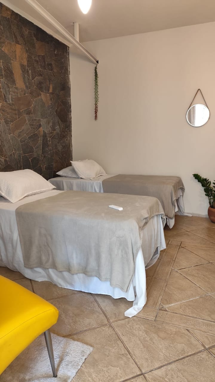 Quarto 05 - Duplo Solteiro - Ideal Empresas - 