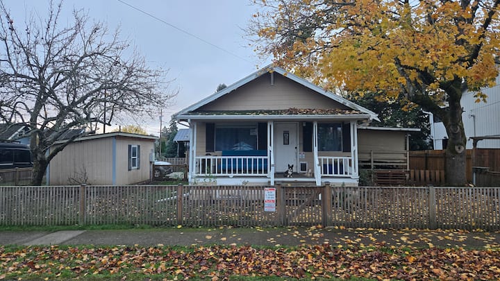 1932 Craftsman, Dog Friendly, W. Tons Of Amenities - Portland, OR