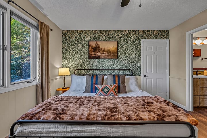 Boone Retreat | Close To Downtown Boone & Br - Boone, NC