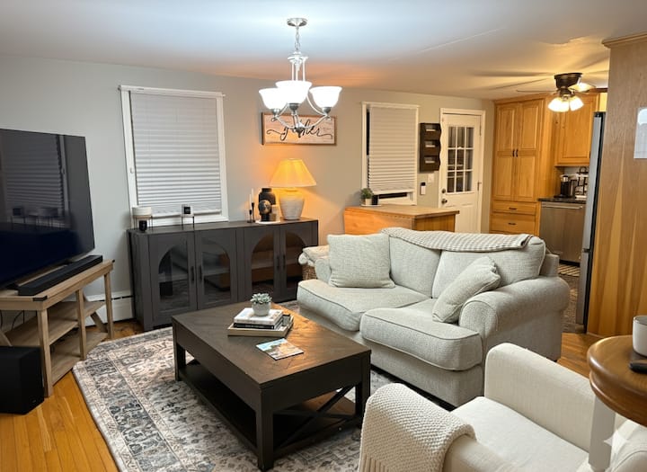 2 Br | 1 B Home Located In The Heart Of Portland! - Portland, ME
