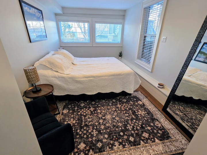 Portside Lofts On Orange Basement - 세인트존