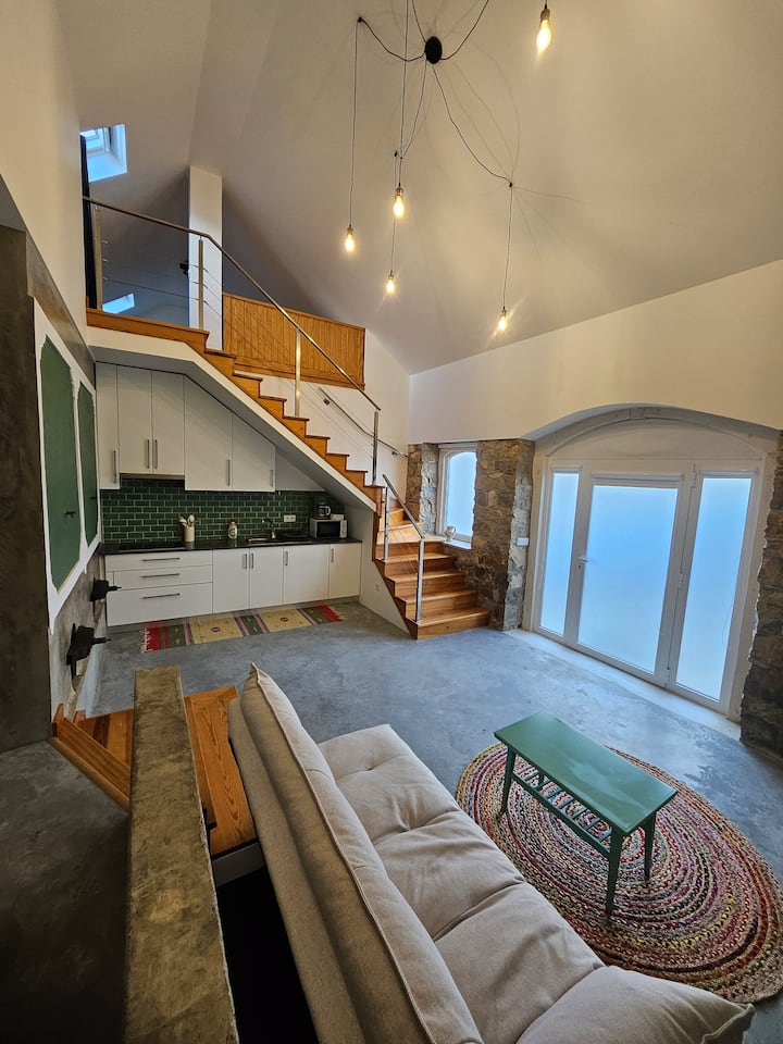 Casa Tipologia T1 Recentemente Remodelada - Batalha