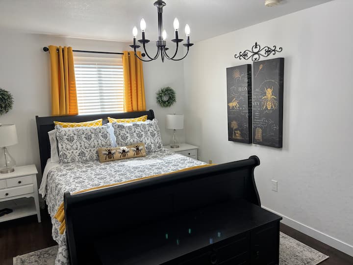 3 The Honey Hive - Pendleton, OR