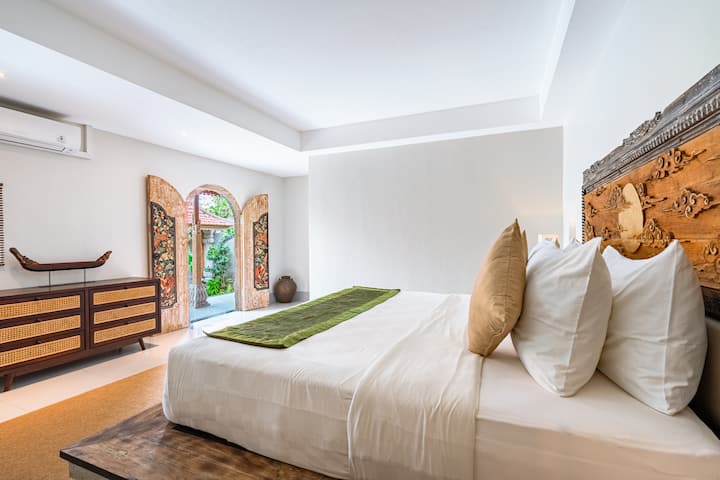 New Villa Ubud Baliness Modern Style Private Pool - Ubud