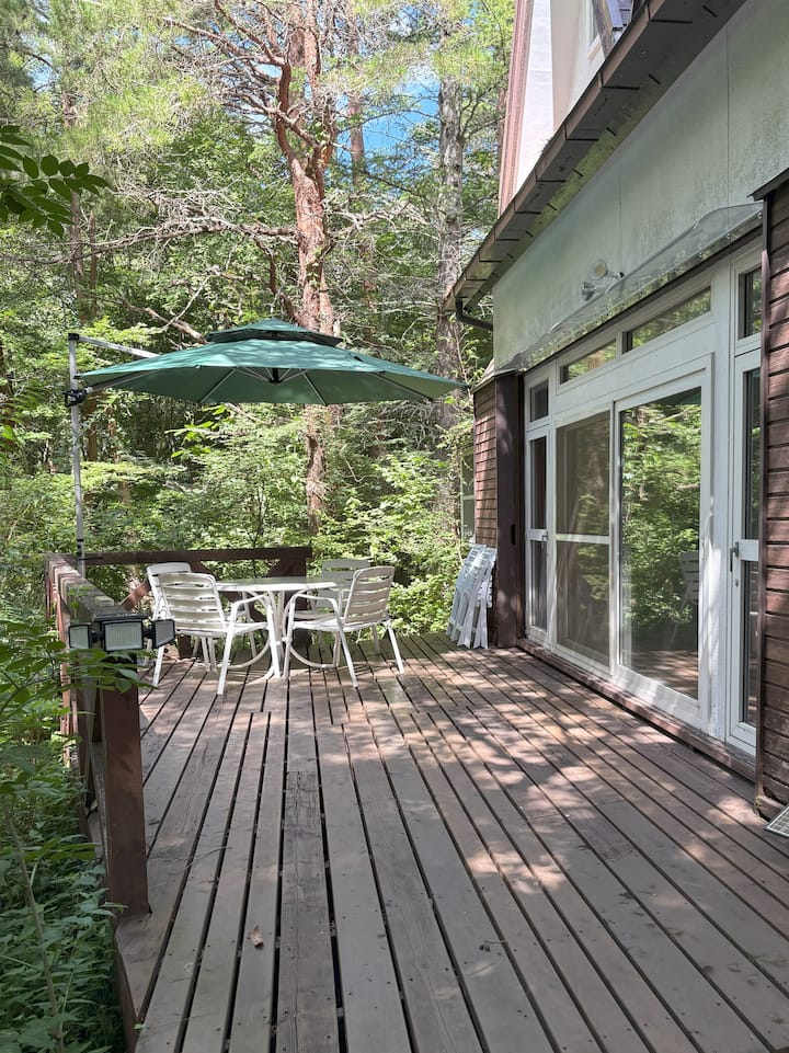 Mt. Fuji Forest R&r Escape (Near Lake Kawaguchiko) - Mount Fuji