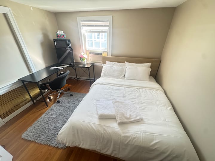 Clean & Simple Boston Stay - Boston, MA