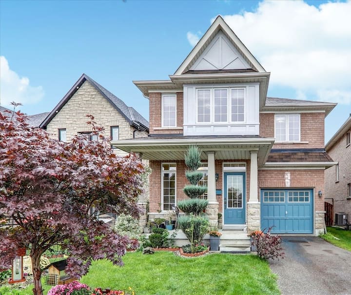 Cozy Place For Your Monthly Stay - Pickering