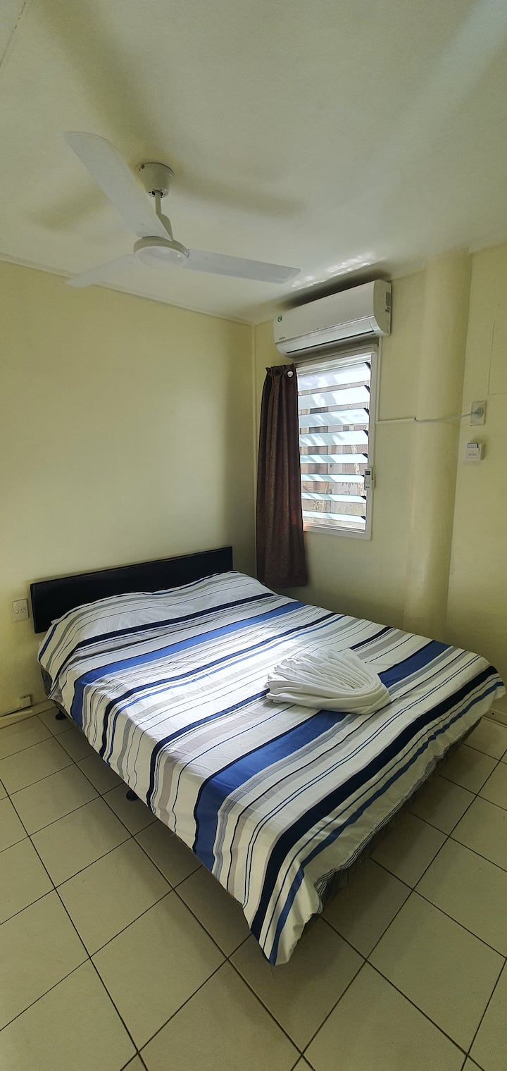 Ensuite Near Hospital (600m) Pool & Breakfast - 사모아