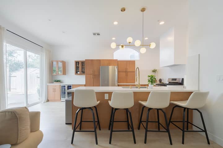 Modern 3br Home Ideal For Mid-term Stays. - Woodland, CA