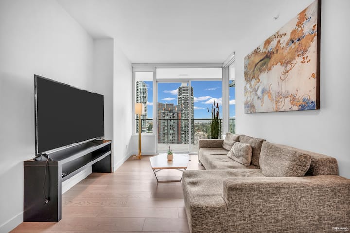 Brand New 2b2b Condo/metrotown - Burnaby