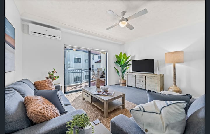 Beachside Apartment - Coolangatta
