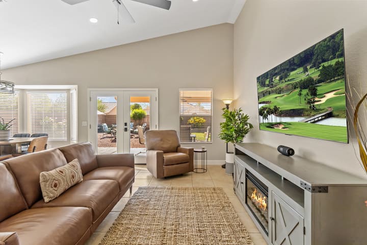 Perfect For Families Or Groups Of Up To 8 People - Avondale, AZ