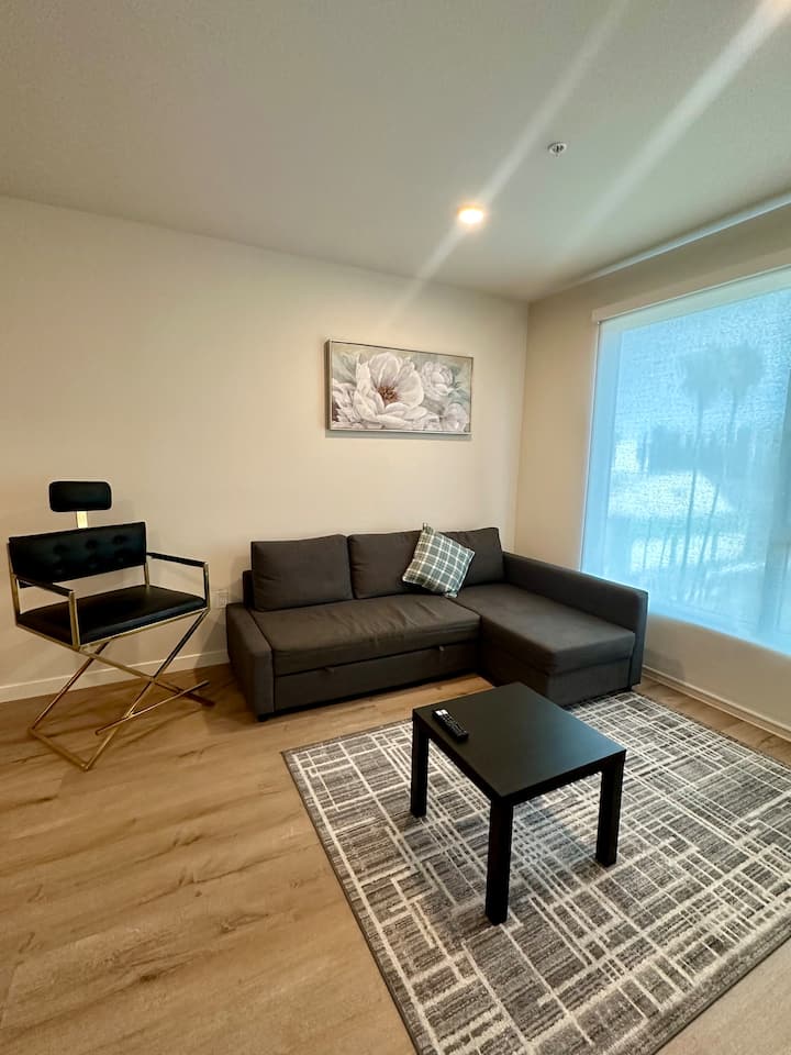 Hollywood Sign View~free Parking, Gym, Pool - West Hollywood, CA