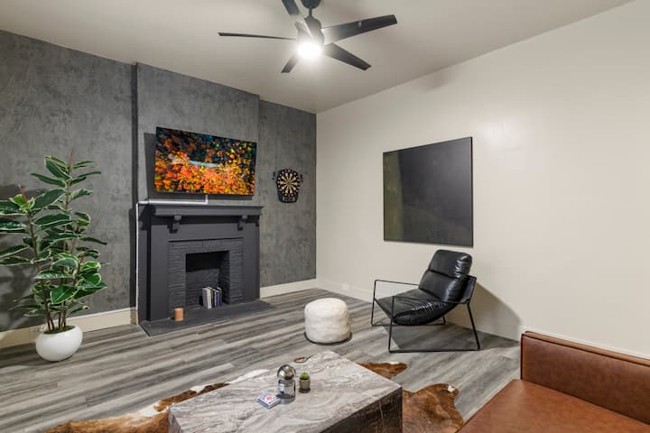 Steel & Ember | Modern Flat W/ Backyard Lounge - St. Louis, MO