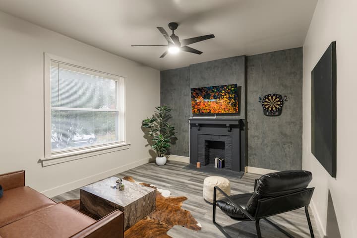 Luxury 2bd/free Parking/nr Airport/bkyrd Firepit - Gateway Arch National Park