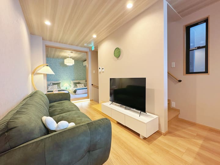 翠风|临近天王寺・机场直达天下茶屋｜步行8分钟到花园町站｜三线直达天王寺、难波、梅田｜精美日式一户建 - Osaka, Japan