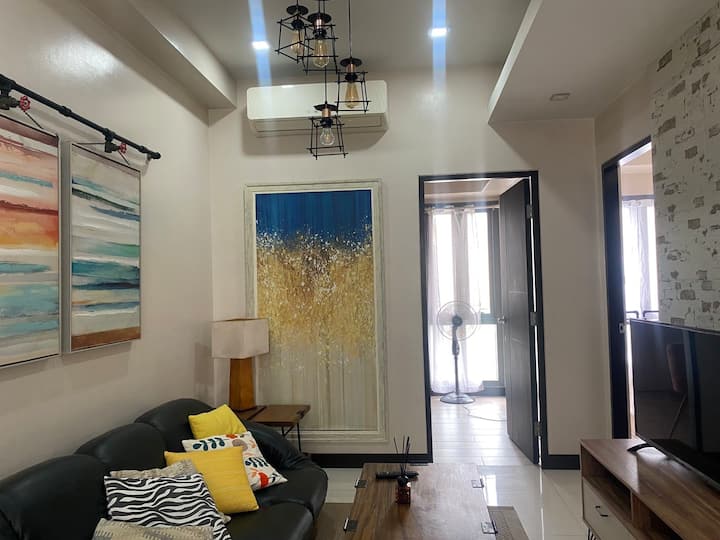 Stylish Industrial 2br Family Stay In Makati - Manila