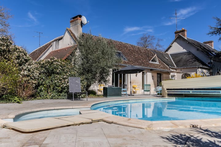 Villa Familiale, Piscine Chauffée Avril à Octobre - Bracieux