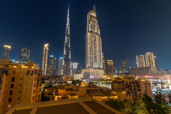 First Class | 2br | Burj Khalifa & Pool Views - Dubai