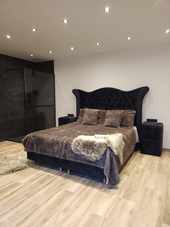 Chambre D'hôtes Avec Douche Ouverte - Charleroi