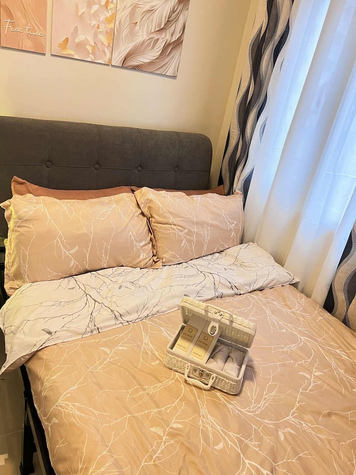 Cozy 2 Br Condo Charm Residences By Smdc - Marikina