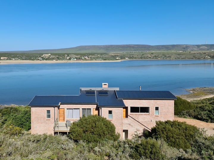 Uit Die Blou - Luxury Villa On Breede River - Witsand