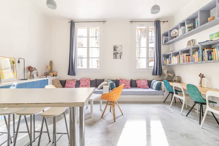 Sv - Le Repère De L’écrivain Au Vieux Port - Marseille