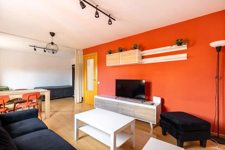 Piso Centrico Con Garaje. - Zaragoza, España