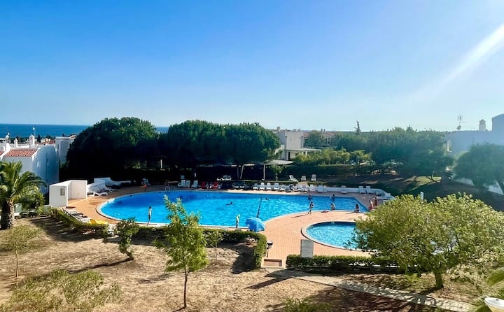 Zarla Home - Two-bedroom Apartment - Beach 500 Meters Away - Porches