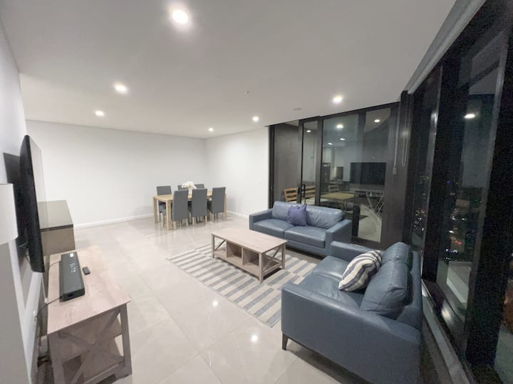 New L63 Hill River Cbd View&pool & Sauna - Surfers Paradise