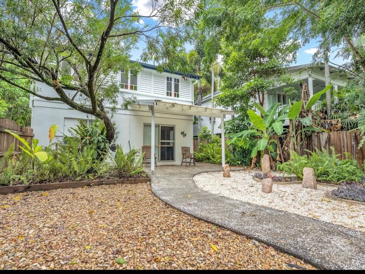 Coastal Bliss - Cairns