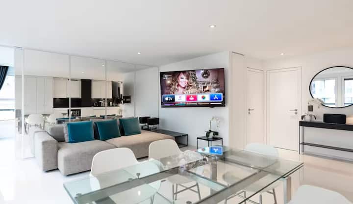 Prestigious Two Bedroom Suit - Lake View - Genève