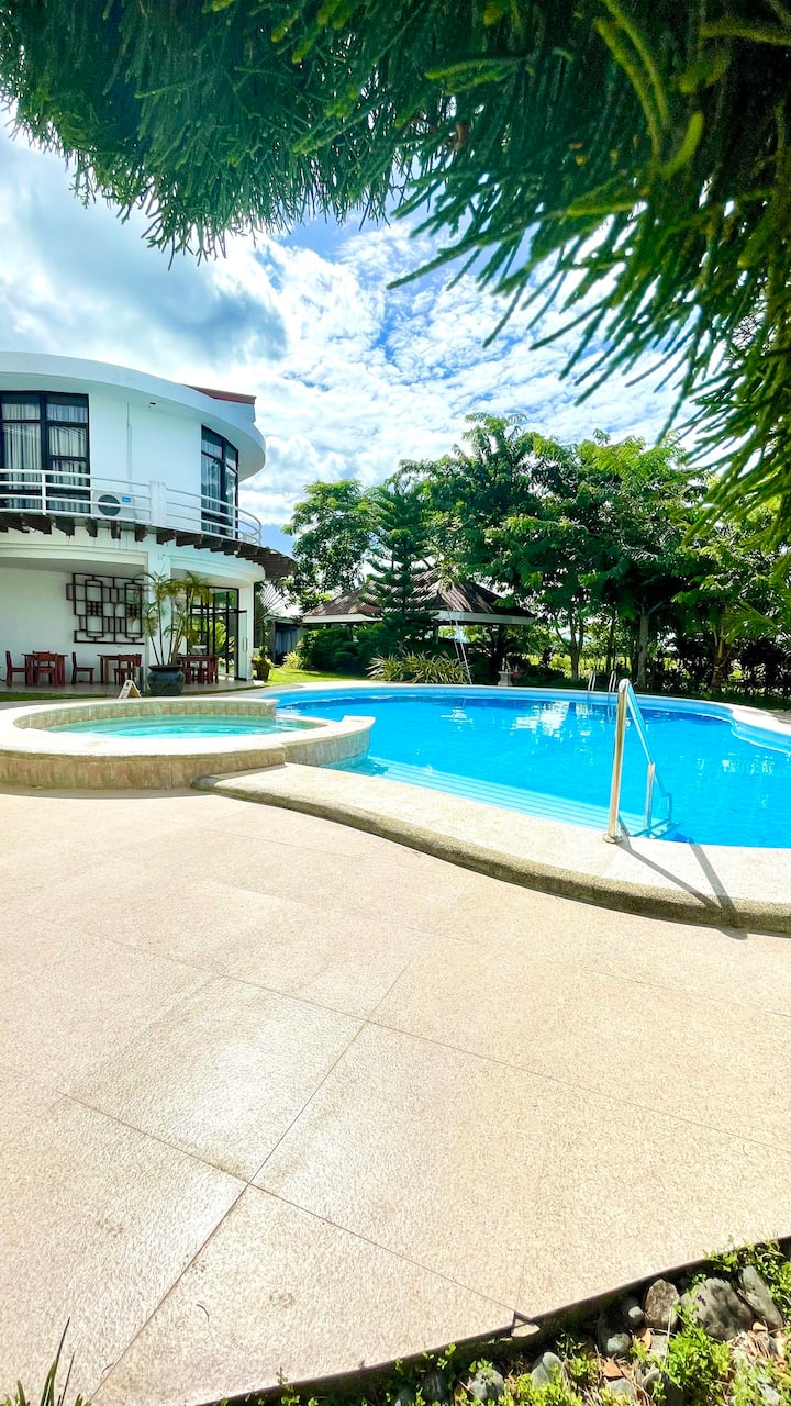 Cozy Room For 3 - In Front Of Kalibo Airport - Kalibo