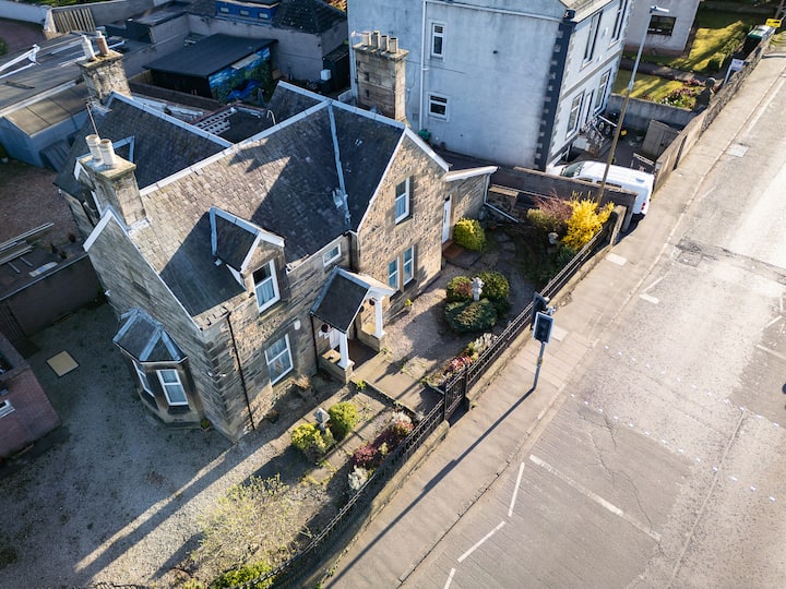 2br Hotel-style Near Beach, Free Parking, Sleeps 4 - 