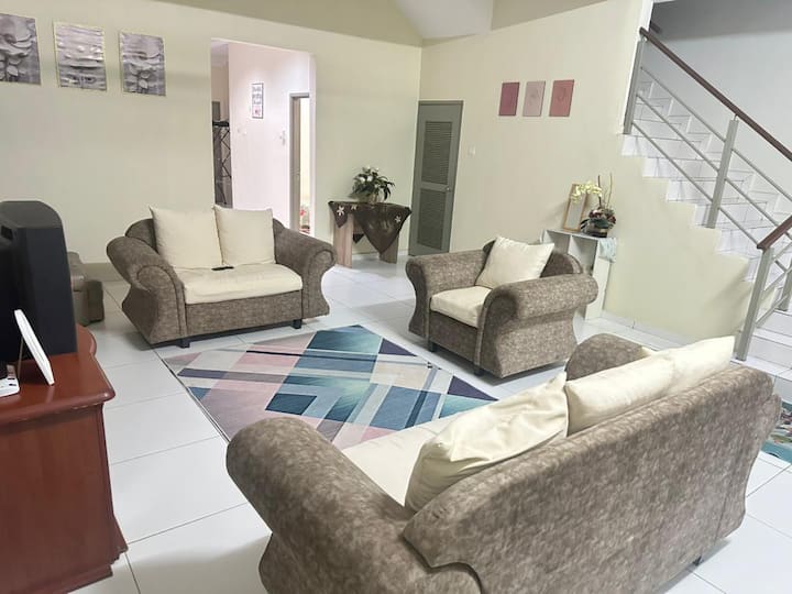 Wannik Homestay - Segamat District