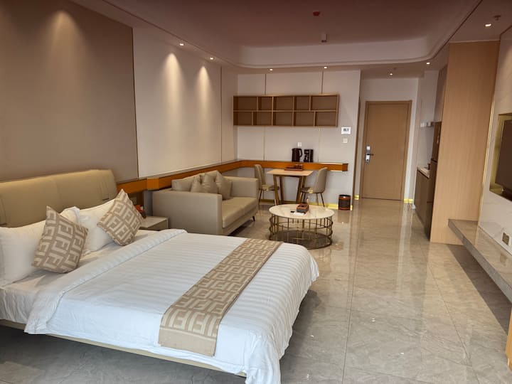 3 River & Skyline View - Phnom Penh