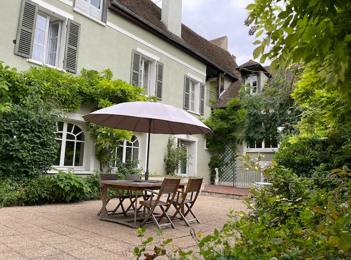 La Demeure Du Charme & Sérénité Au Bord De L’eau - Dreux