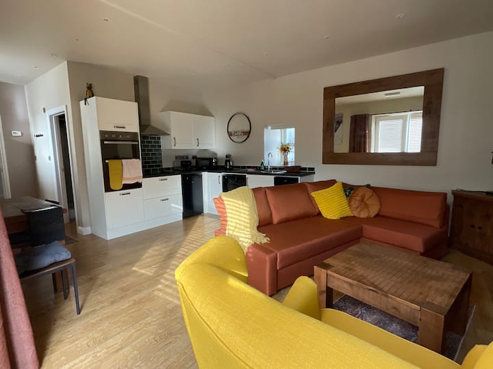 Big Arthur’s! A Rural Break Away From The Ordinary - Matlock