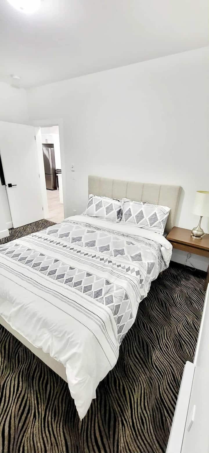 Modern, Bright & Cozy Suite With Private Entrance! - Fort St. John