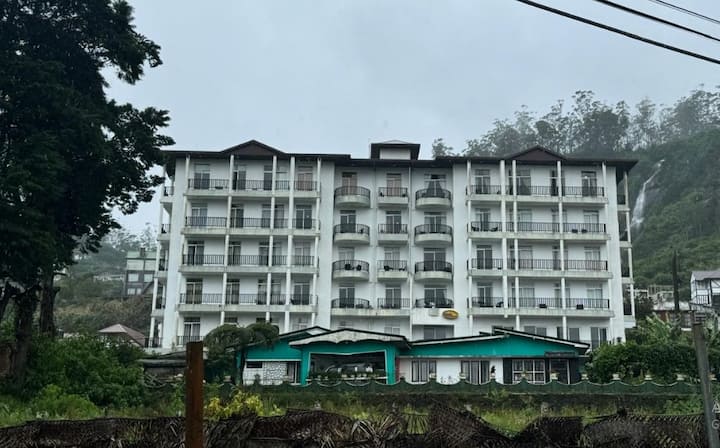 Modern 3br Apartment At Glenfall Residencies - 努沃勒埃利耶區