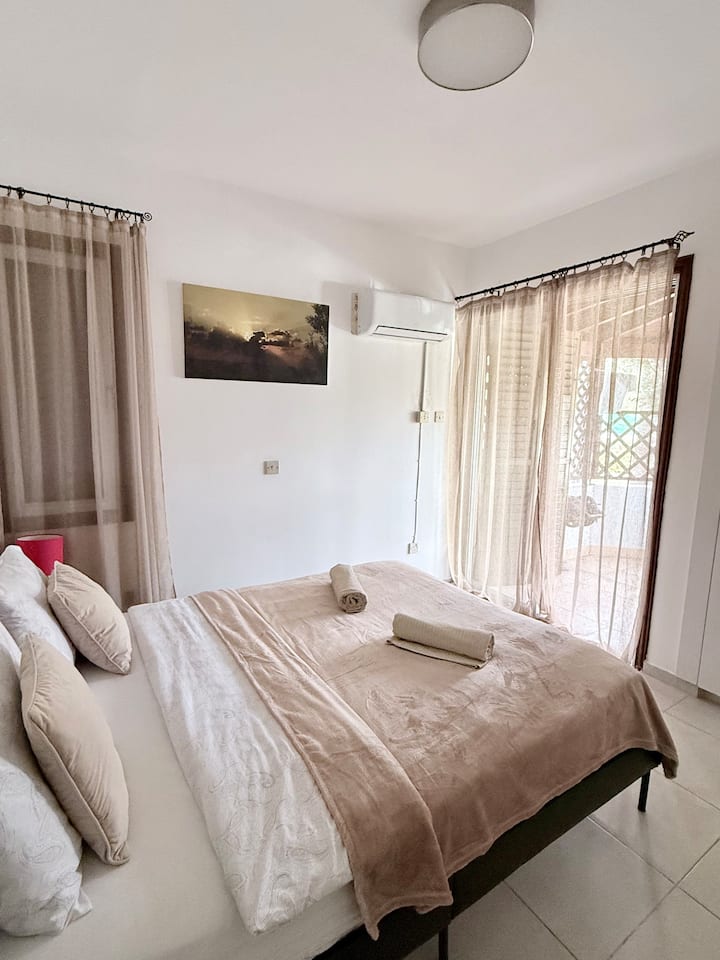 Cozy 2br Apt With Large Balcony Near Sea - Paphos