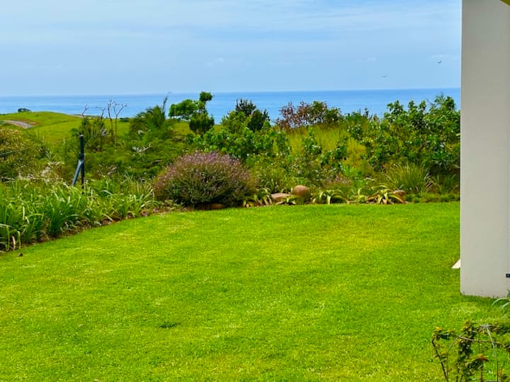 Modern Family Home @ Seaton, Sheffield Beach - Dolphin Coast