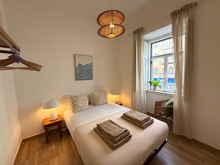 Cozy 3 Bedroom Apartment In Center - Lisbon