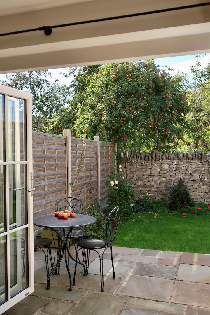 A Calm Cotswolds Retreat With Thoughtful Luxury - Chipping Norton