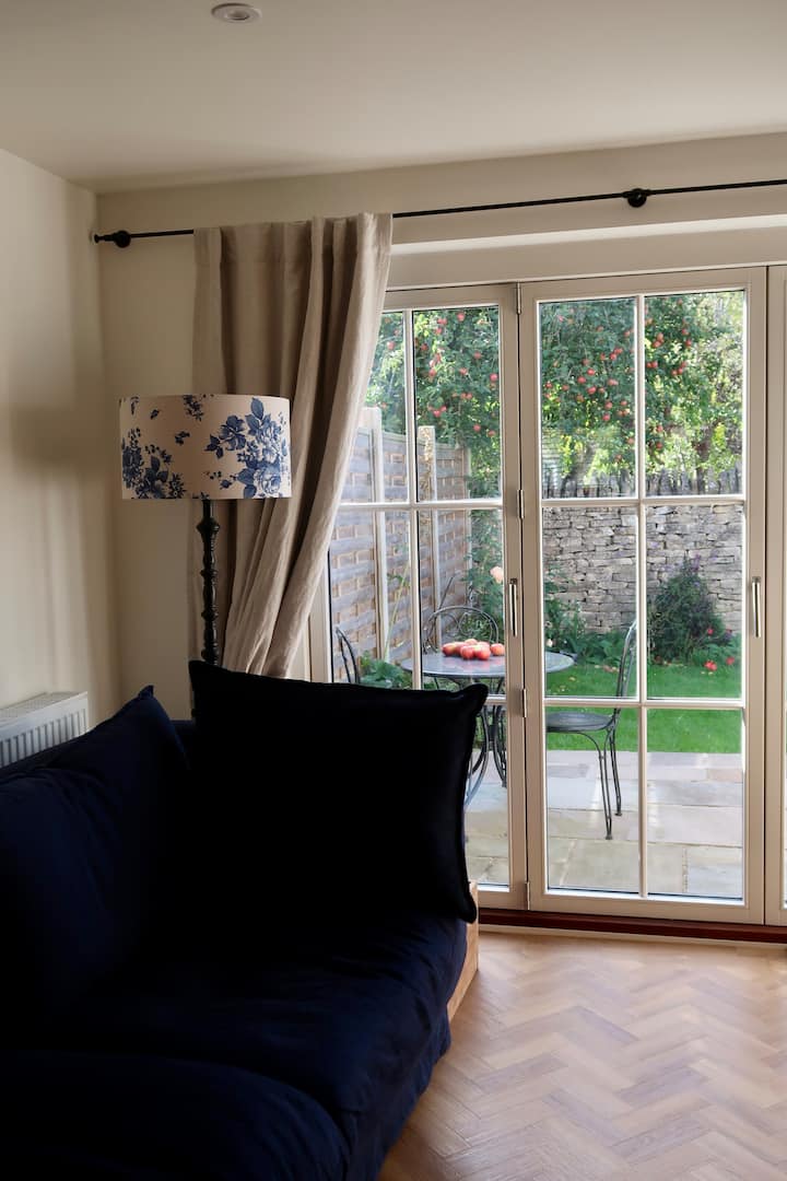 Design-led Cotswold Retreat With Thoughtful Luxury - Chipping Norton