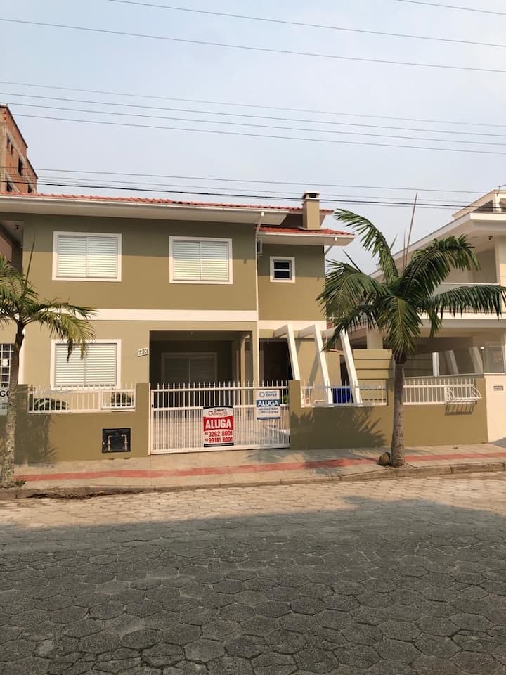 Casa Para Confraternização 5 Quartos - Governador Celso Ramos