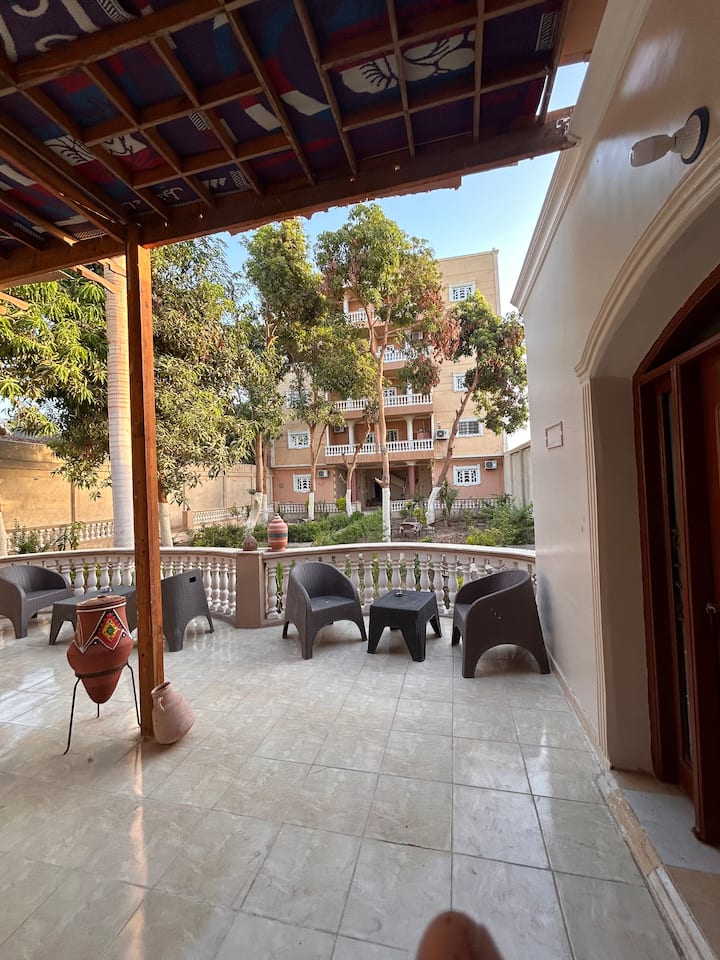 El Agamy Hostel - Luxor