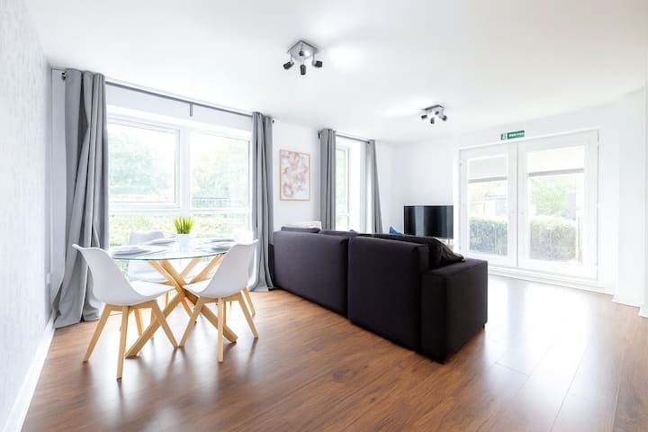 Cosy Nest City Stay - Coop Live & Etihad - 